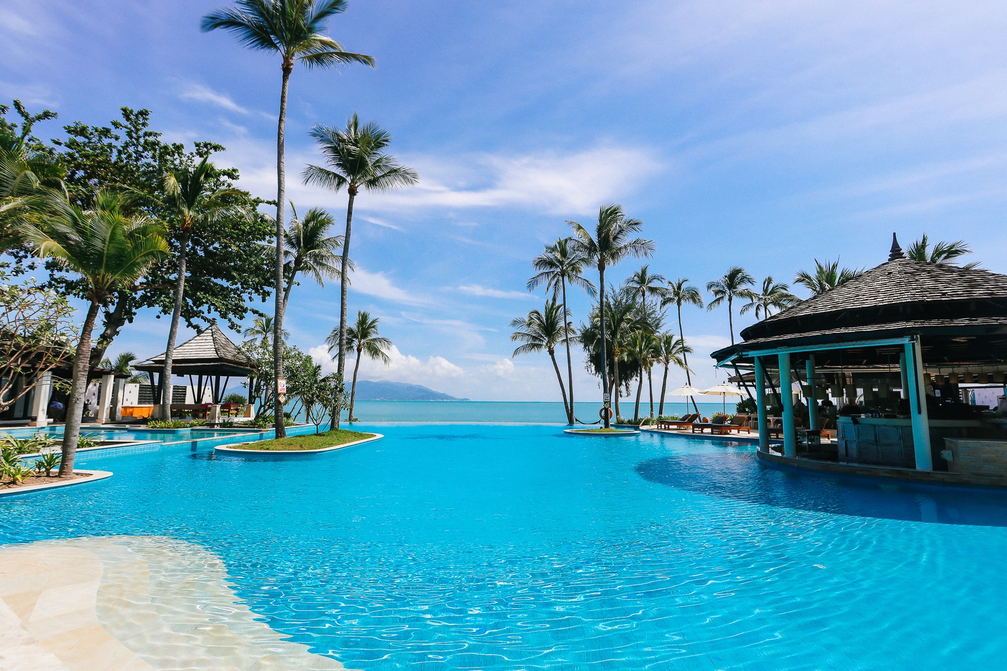 Discover the Serene Beauty of Pool Villa Surroundings in Koh Samui